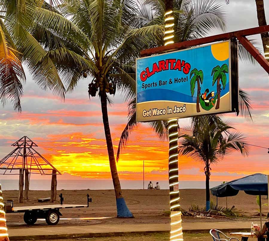 Clarita's Beach Bar - Toorizta